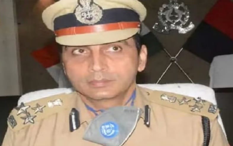 dr pritinder singh became the first police commissioner of agra uttar ...
