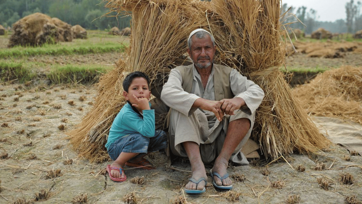 शेतकऱ्यांची अडवणूक कधी थांबणार? । Farmer Exploitation