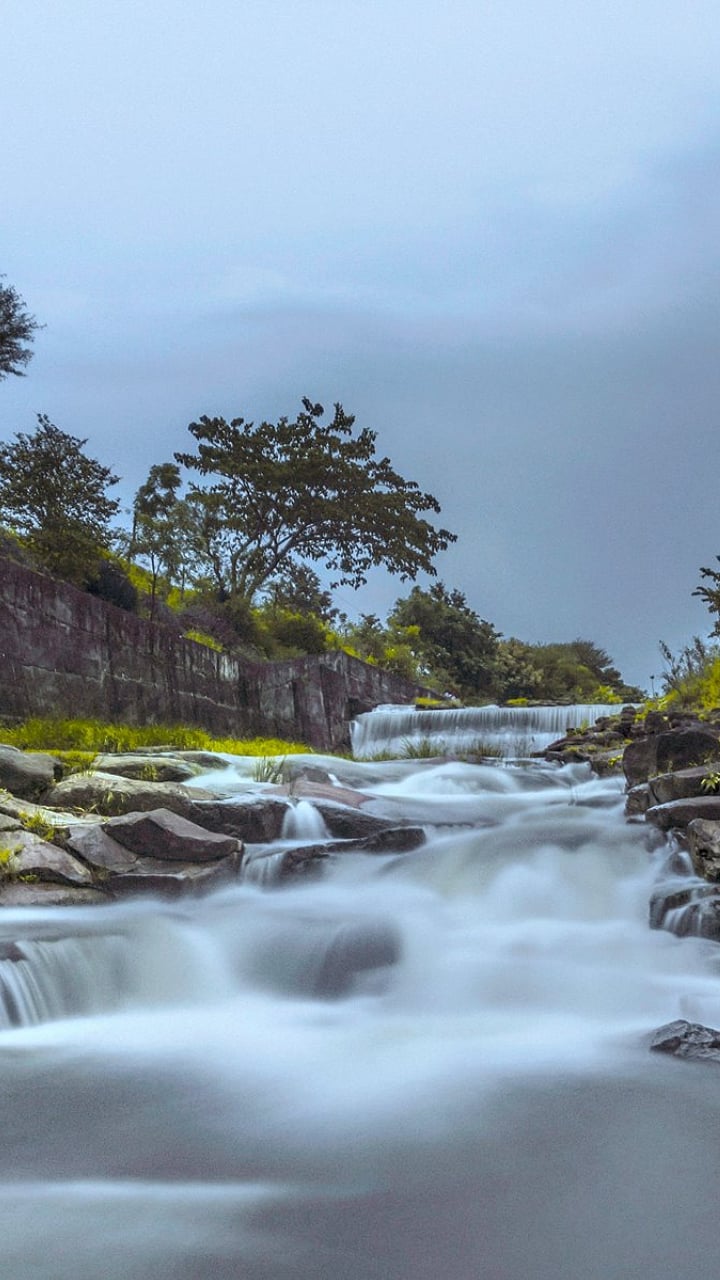 River Story : निसर्गाची भुरळ पडणारी दृश