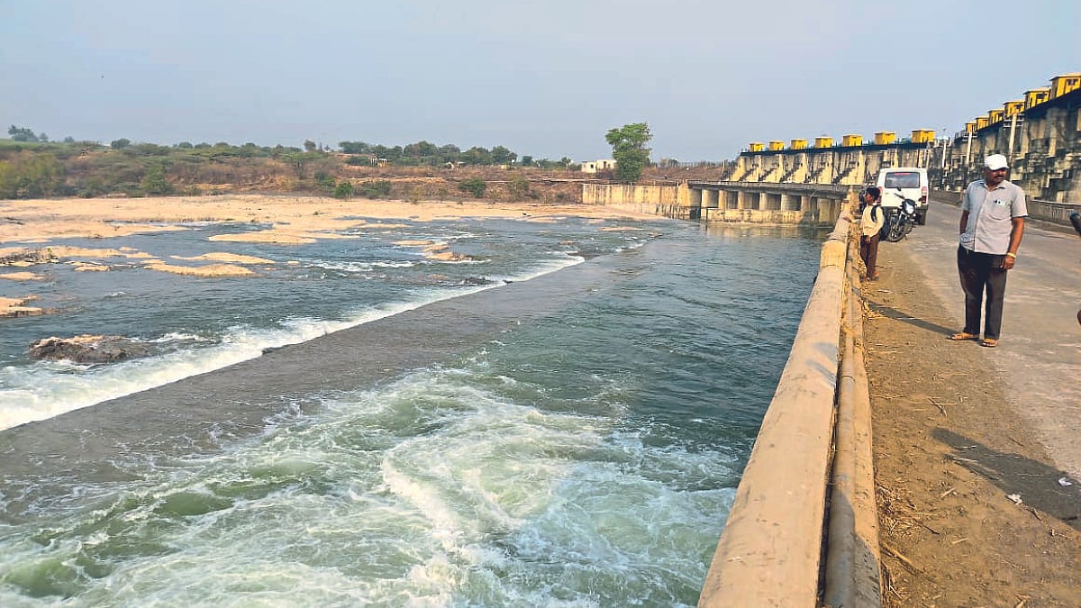 Agriculture Irrigation । घोड धरणातून नदीत १४१० क्युसेकने सोडले पाणी ...