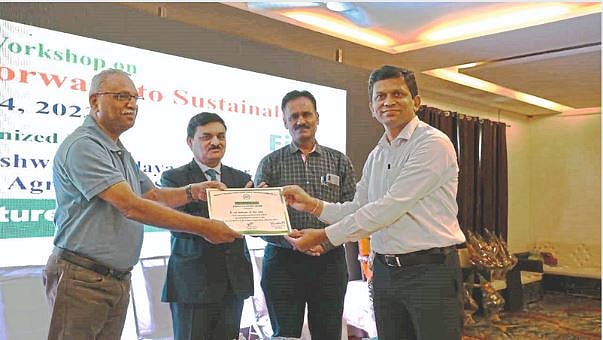 Akola News | संशोधन कार्यासाठी ‘पंदेकृवि’च्या शास्त्रज्ञांचा ...