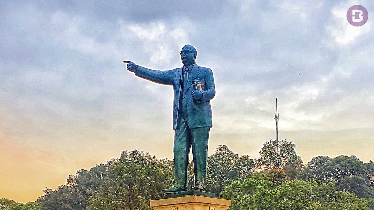 Put statues of leaders in "Leaders Parks", not public places: Madras ...