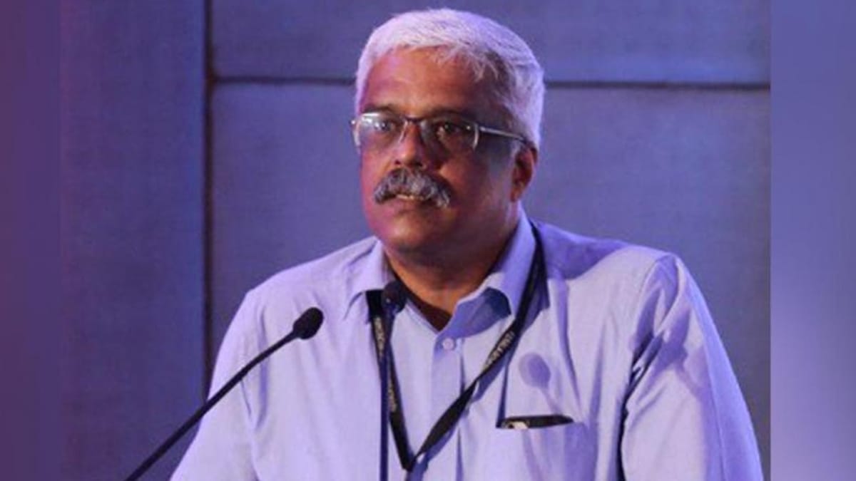 [BREAKING] LIFE Mission Case: Kerala CM Pinarayi Vijayan's former ...