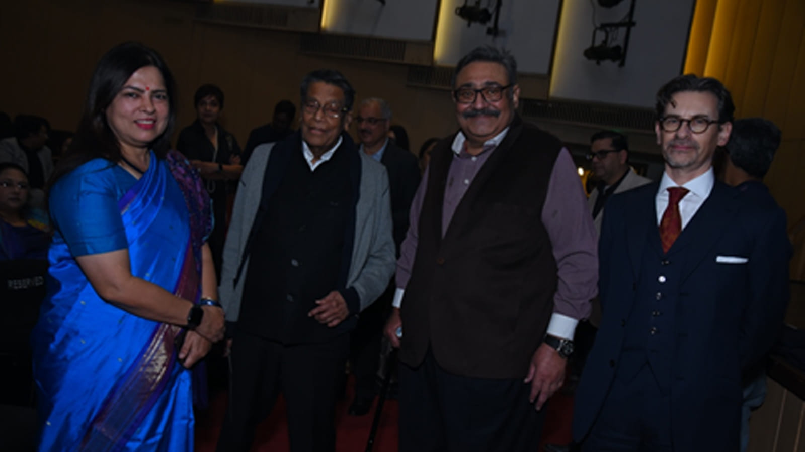 Luthra and Luthra hosts Meenakshi Lekhi, Sadhguru, other dignitaries ...