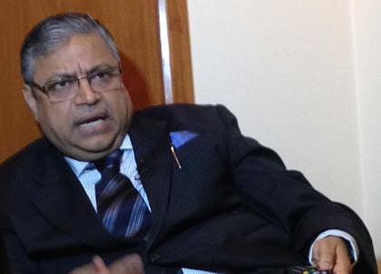 Gopal Subramanium,ASG Tushar Mehta appear,sc stays Madras HC order