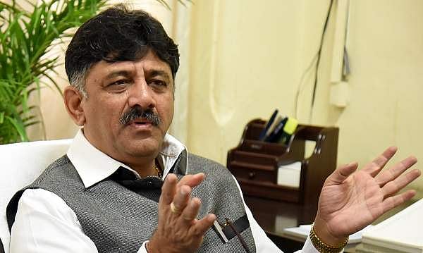 DK Shivakumar withdraws from lawyers conference after controversy over sharing stage with ...