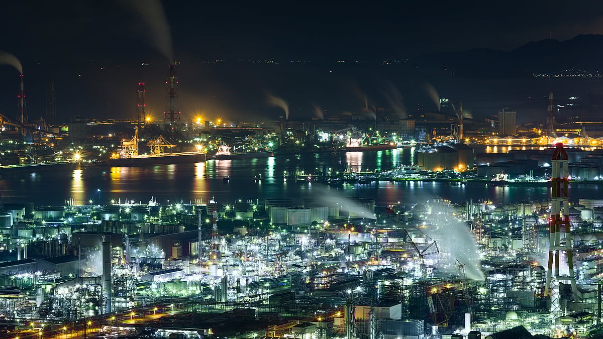 Japan's July base oils output edges lower from June even as refinery ...