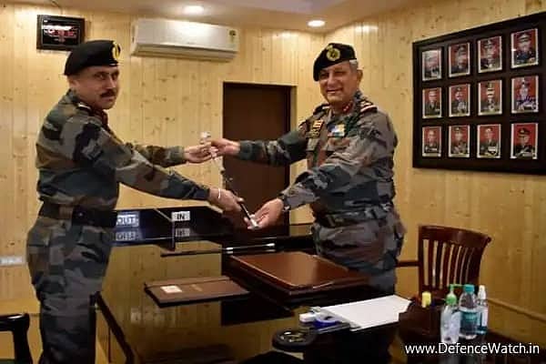 Lt General Rakesh Kapoor takes charge as Commander of Desert Corps