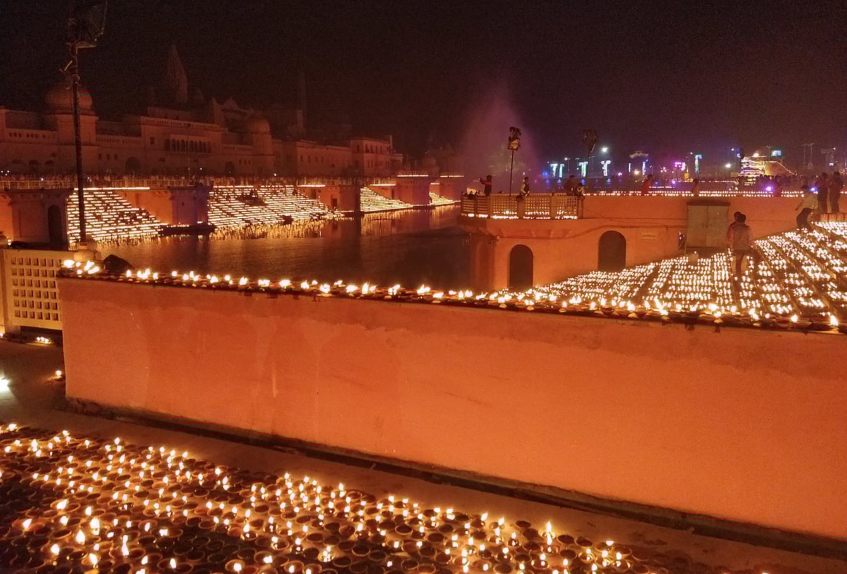 The Exquisite Gauda Desha of Dhundiraja