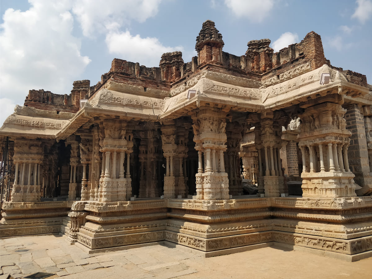 How Rajaraja Chola's Brihadeeshwara Temple Built a Pan Indian Hindu ...