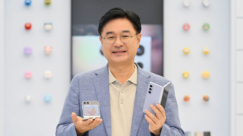 Samsung to Start Early Deliveries of its Foldable Smartphones