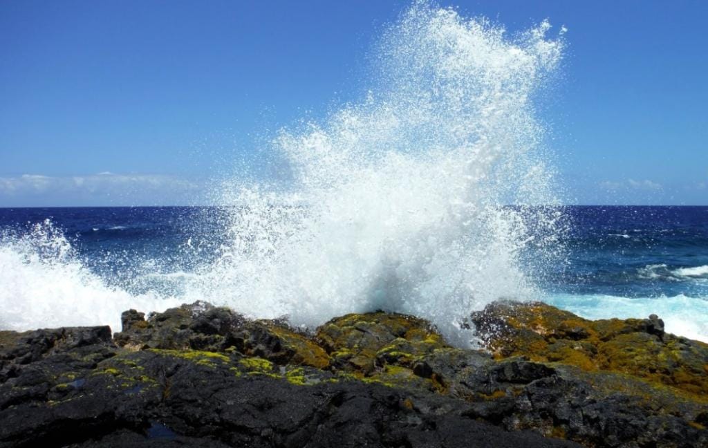 The surprising effect of ocean waves on global climate