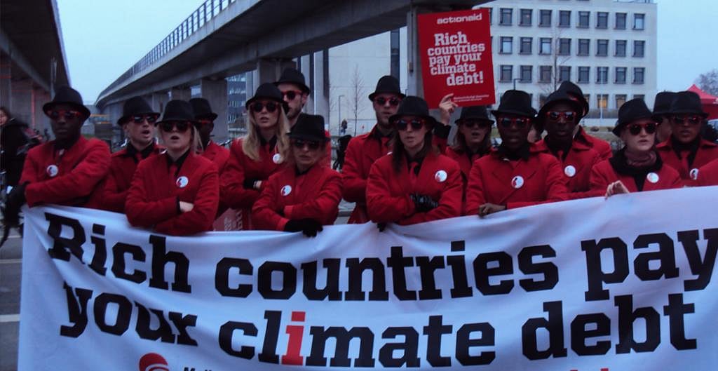 Unequal rights, equal responsibilities?