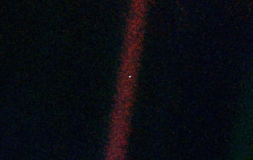 On 3 decades of Pale Blue Dot, Nasa cleans up iconic image