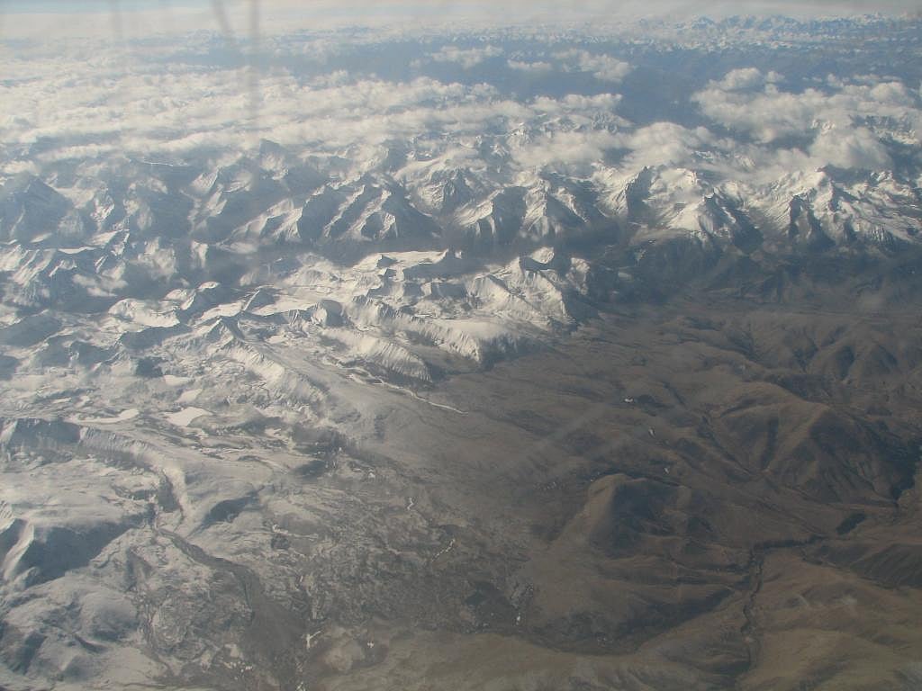 Brown carbon ‘tarballs’ that hasten glacial melt found in Himalayan ...
