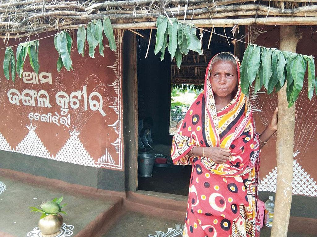 Huts of knowledge: These tribal women in Odisha teach their next ...
