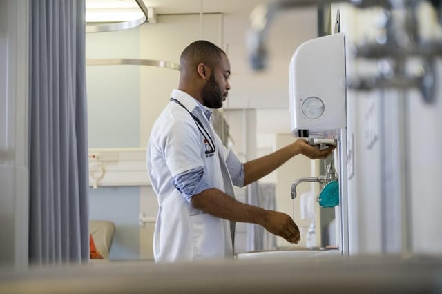What is sepsis? How to spot, manage and prevent it