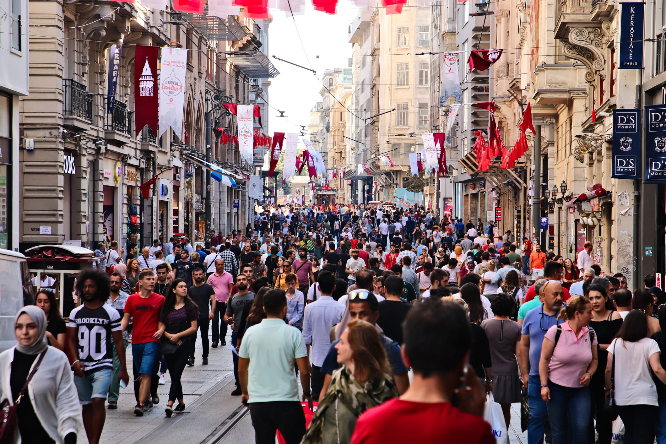 Strategies to Prevent Overtourism: How Cities Can Act Before It's Too Late