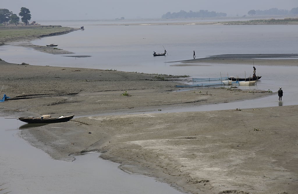 Budget 2024-25 Boosts Bihar's Kosi-Mechi River Link Project Amid Expert Concerns