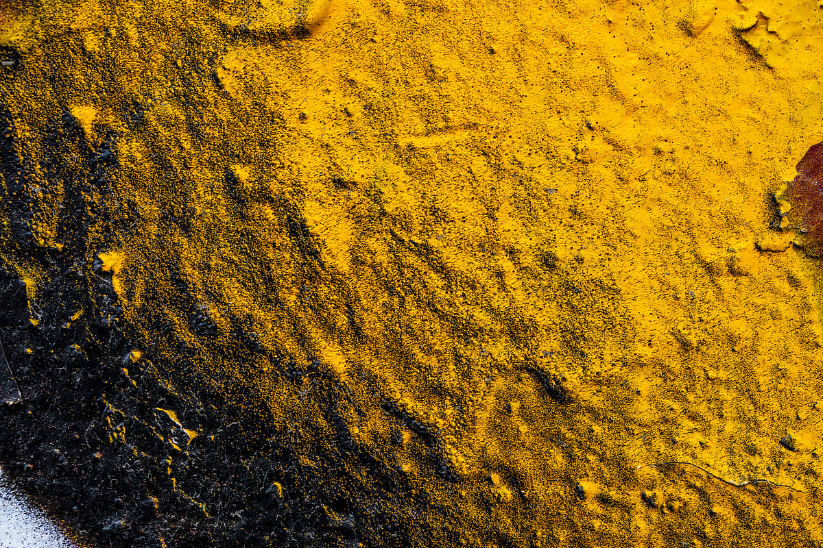 Yellow Food Dye Could Revolutionise Cancer Treatment by Making Tissue ...