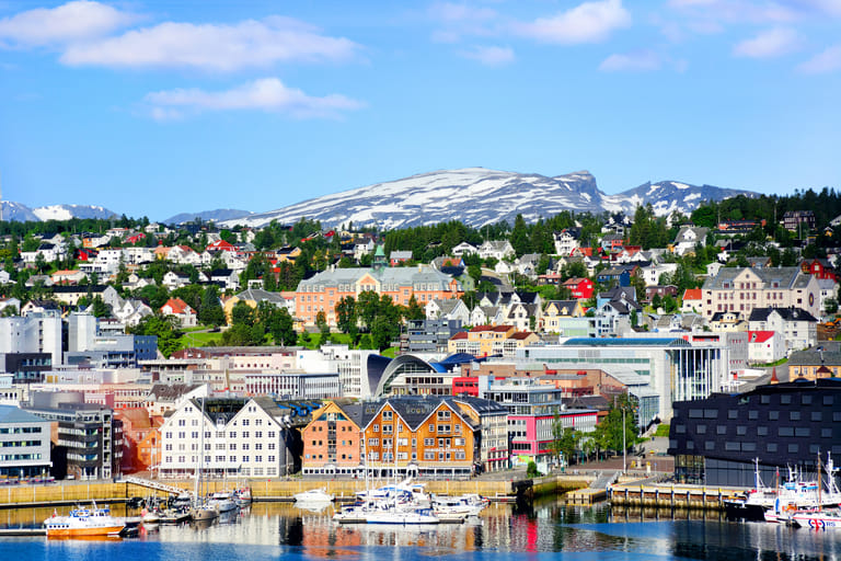 Norway's Climate Goals: New NDC Amidst Fossil Fuel Expansion