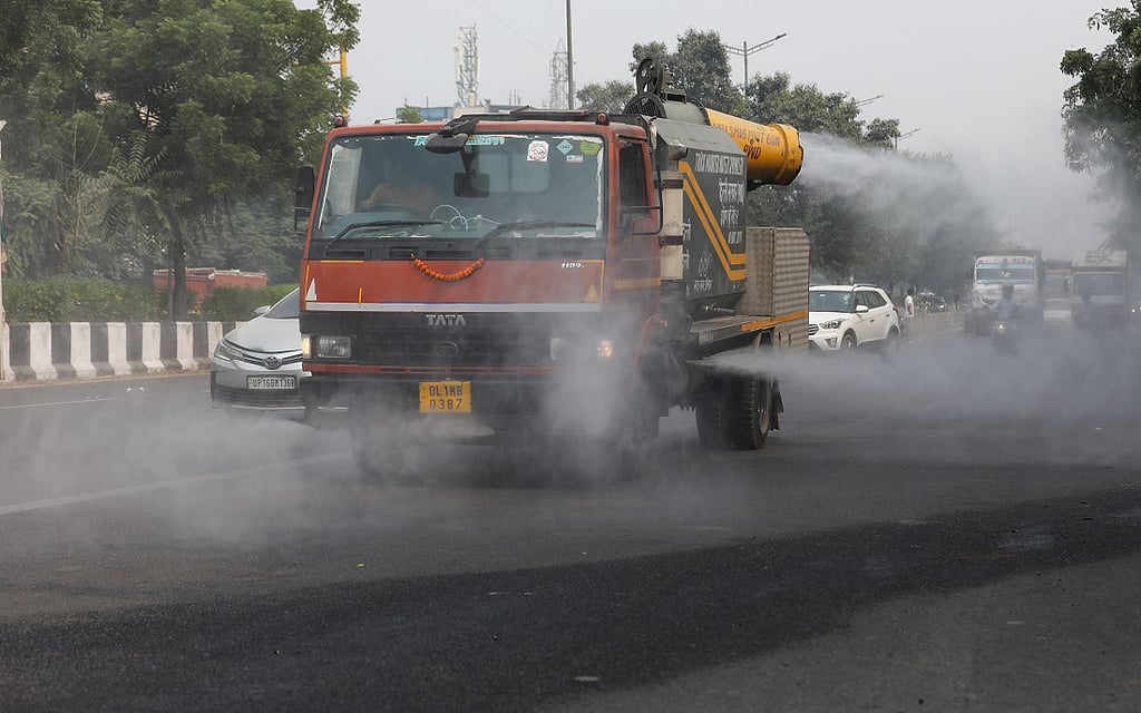 Delhi's Air Quality Battle: PWD Deploys 200 Anti-Smog Guns