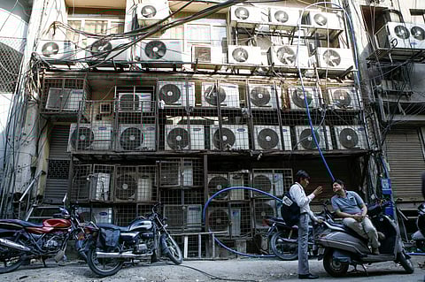 Oxford Study: Nearly Half of Global Population to Face Extreme Heat by 2050