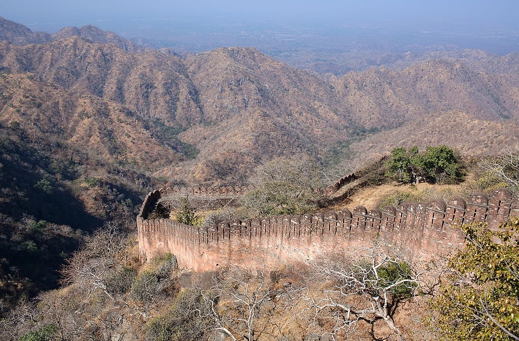 Supreme Court Action: Aravalli Definition Sparks Ecological Concerns