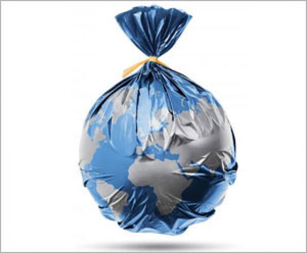 Plastic, the forever pollutant