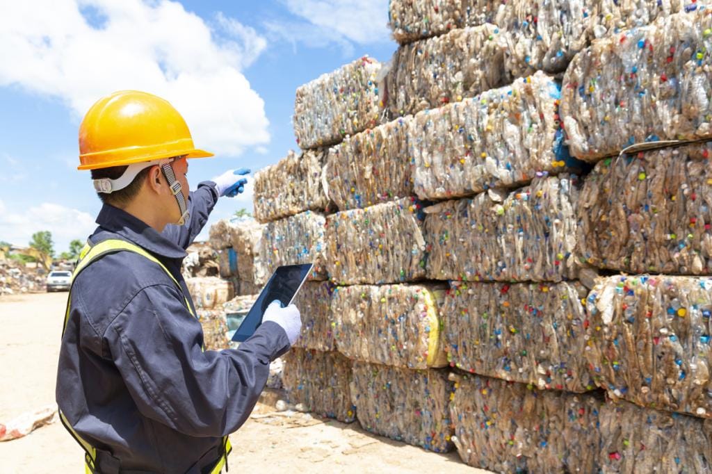 Run-up to Ottawa: New study shows how global plastic waste trade ...