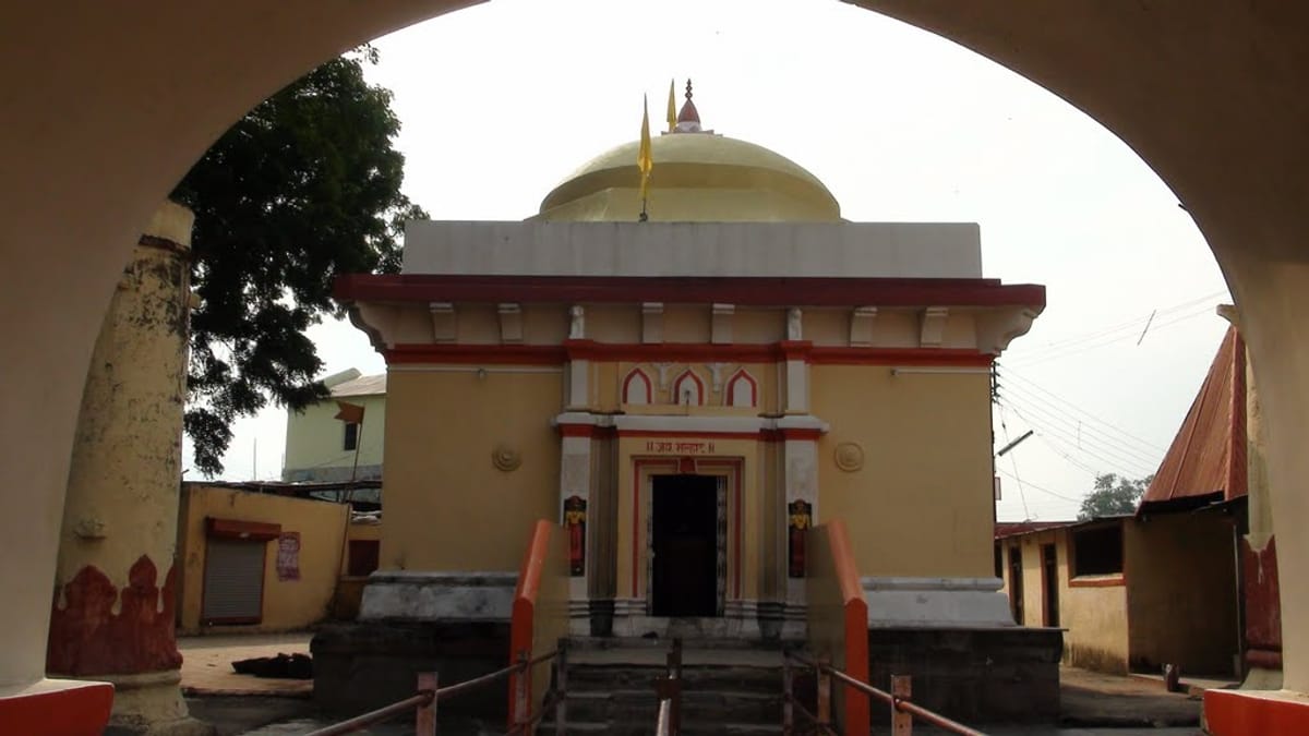 Chandanpuri Yatra : देवांचे मुखवटे वाजत गाजत अहिरेंच्या घरी ...