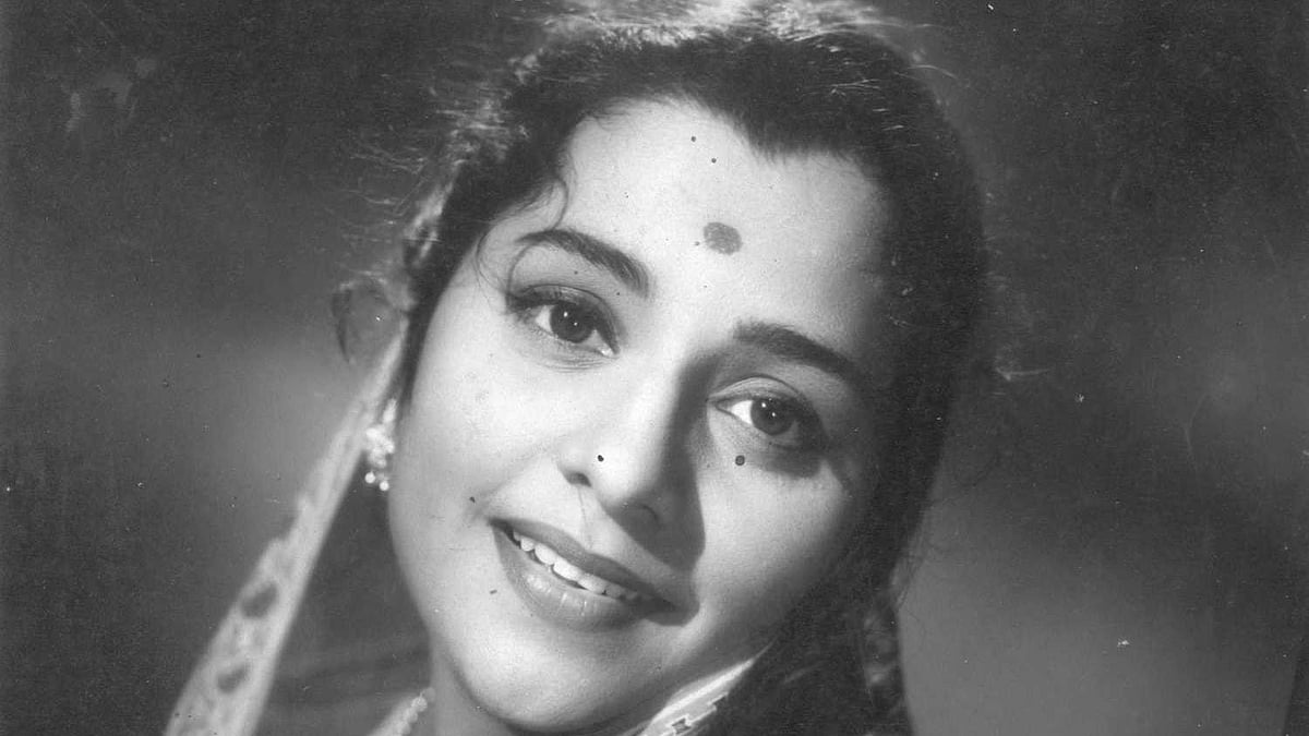 Usha Kiran:जाणून घ्या 50 च्या दशकातील उषा किरणबाबत या ५ गोष्टी | Sakal