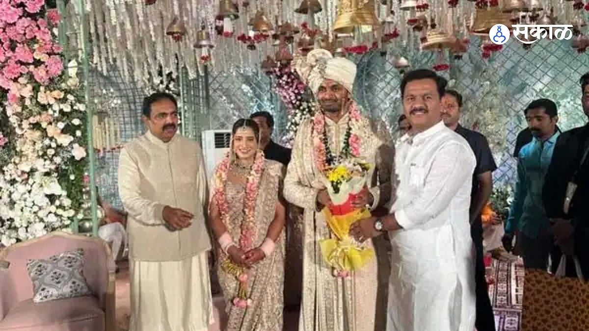 Pratik Patil Marriage Photo : NCPच्या पाटलांच्या मुलाचा शाही लग्नसोहळा ...