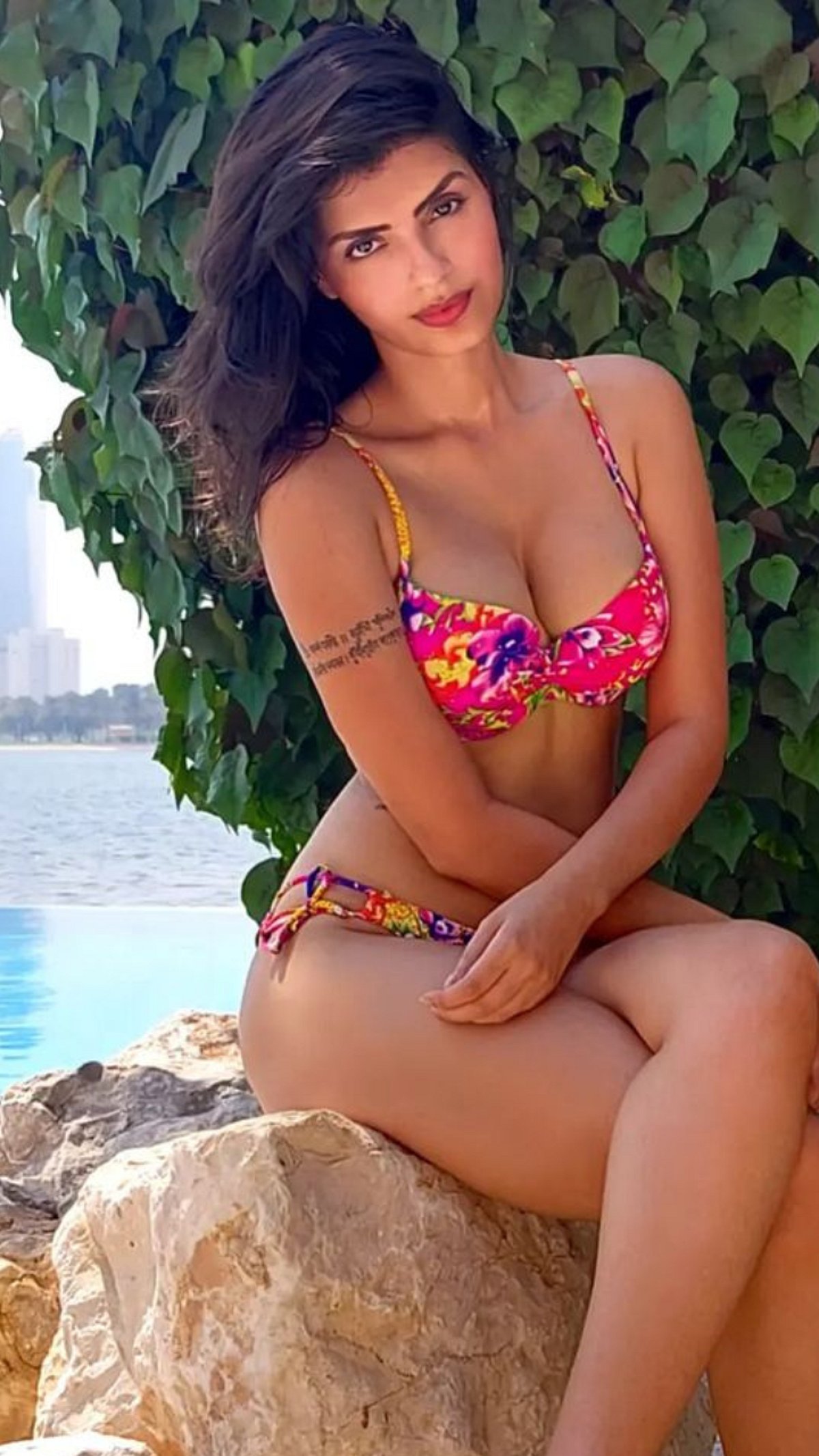 Sonali Raut: 'विचार काय आहे तुमचा ओ पाव्हणं'! | Sakal