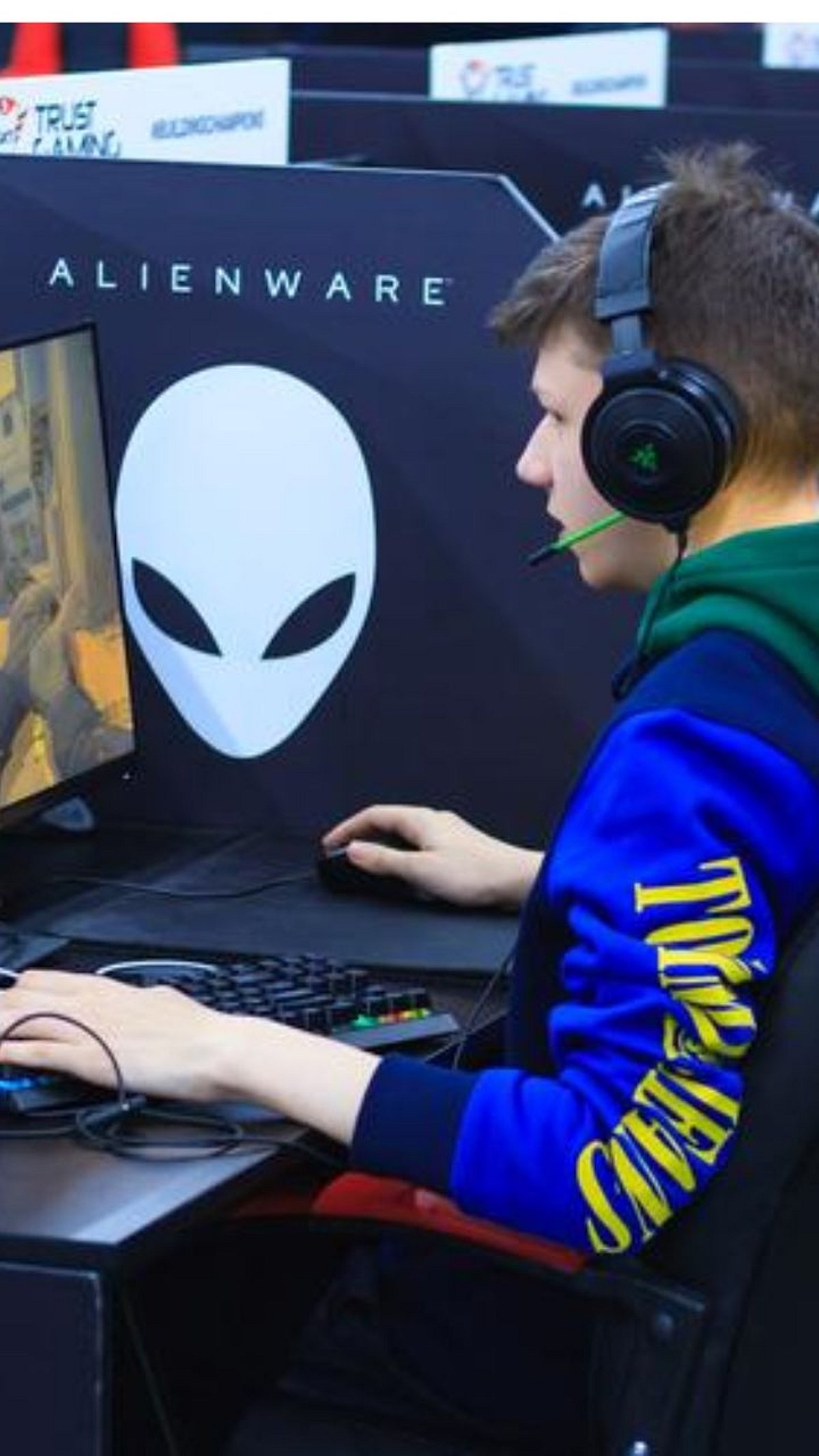 Gaming Industry : 'या' टिप्स तुम्हाला बनवतील गेमिंगचा बादशाह | Sakal