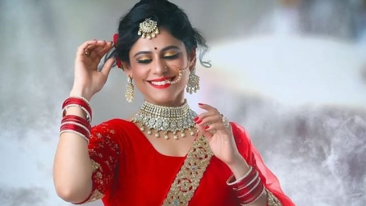 Aai Kuthe Kay Karte मालिकेतील अनघाच्या खऱ्या आयुष्यात नव्या मेंबरची ...