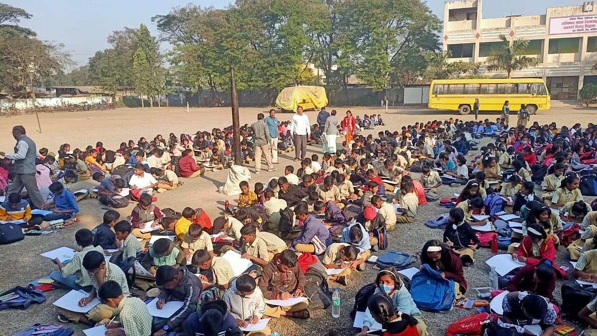 SAKAL Drawing competition 2023 : सिन्नरला विद्यार्थ्यांचा अमाप उत्साह ...