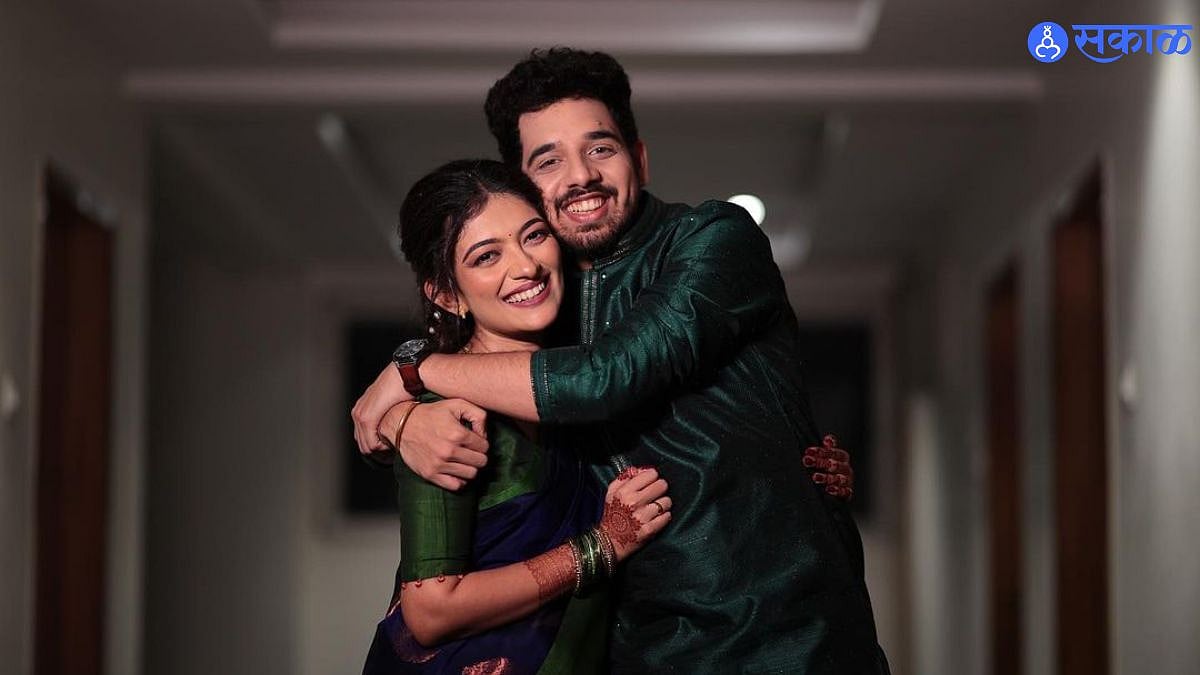 'तु तेव्हा तशी' फेम अभिनेत्याचा साखरपुडा दणक्यात..रोमँटिक फोटो व्हायरल ...