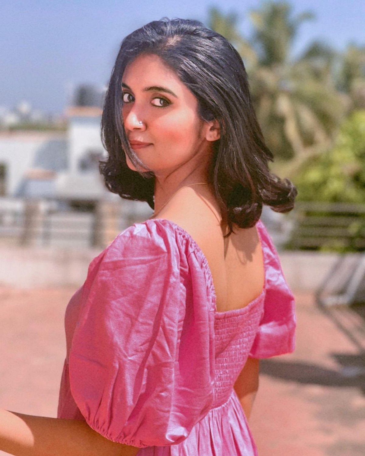 Rinku Rajguru : व्हॅलेंटाईनच्या शुभेच्छा देताना रिंकु लाजली! | Sakal