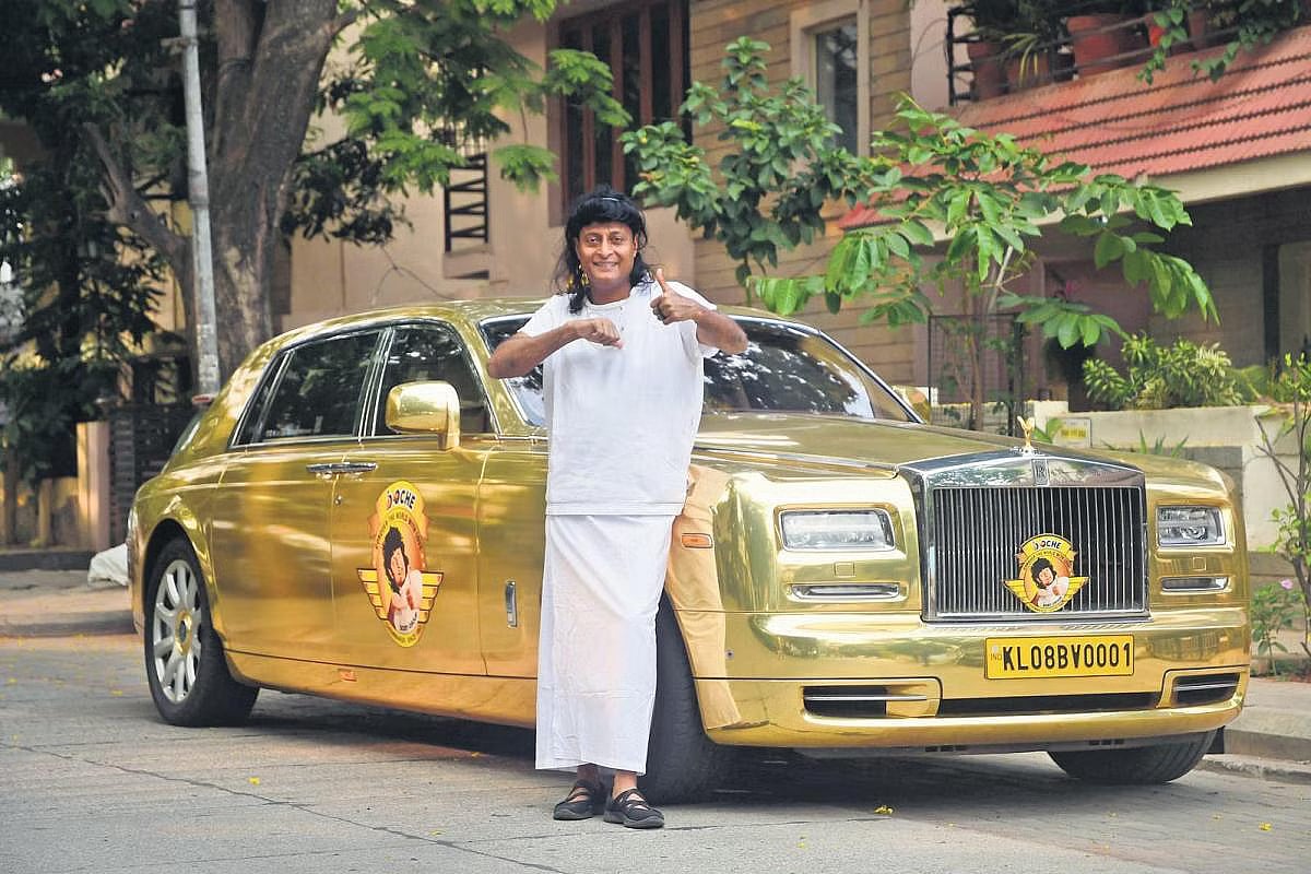 Golden Taxi : सोन्याची बनलीय ही लक्झरी टॅक्सी, 'रॉयल ट्रॅव्हल'साठी येईल ...