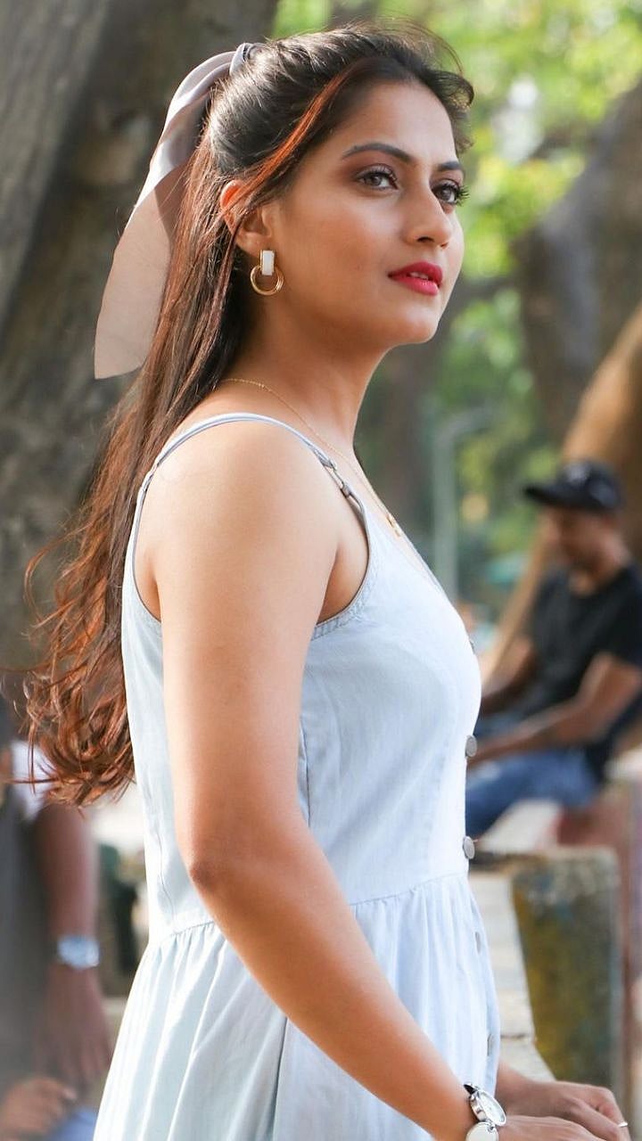 Namrata Pradhan: गालावर खळी डोळ्यात धुंदी.. क्षणोक्षणी तुझ्या प्रेमात ...