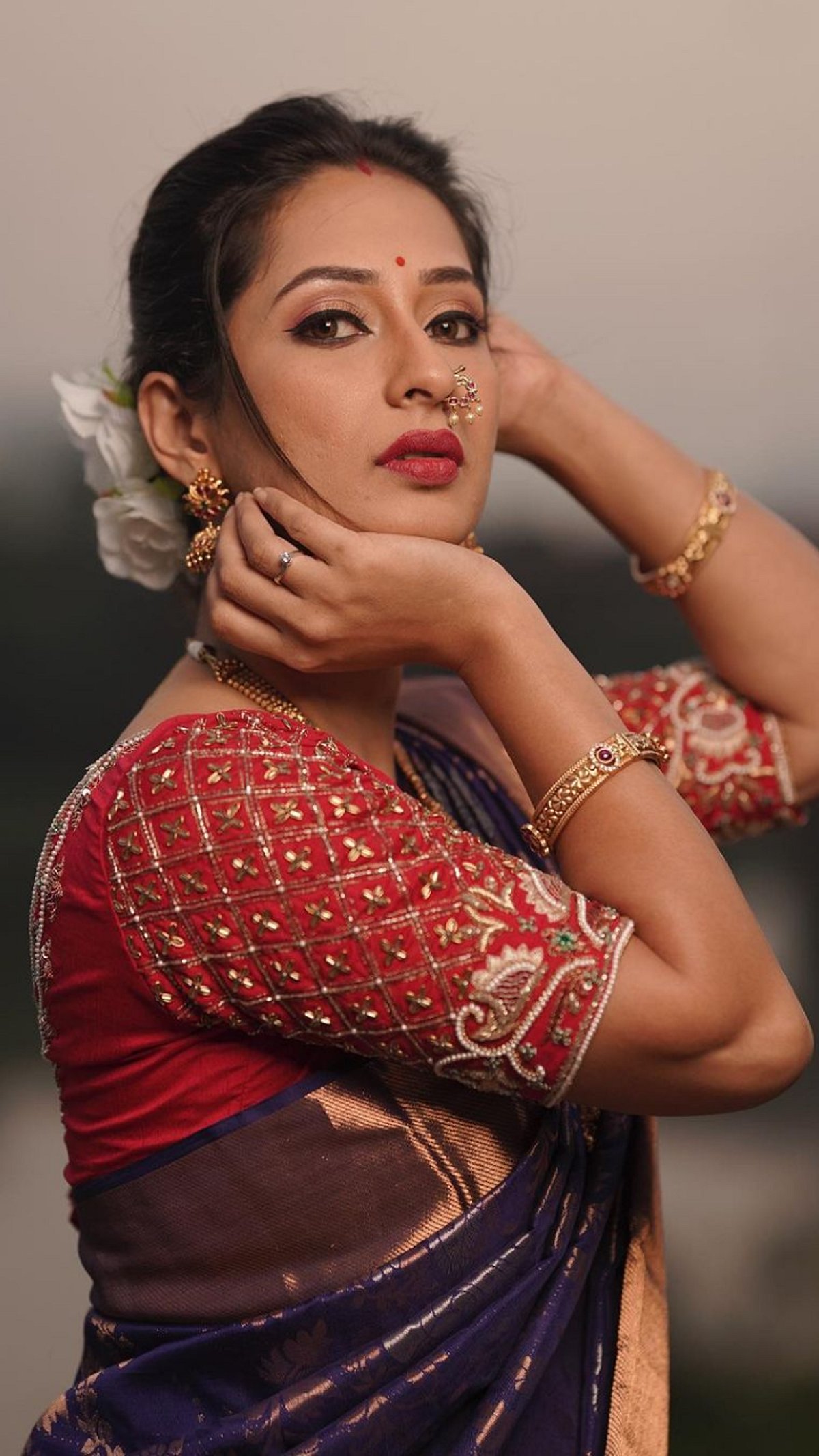 Priya Marathe : उगवली शुक्राची चांदणी... | Sakal