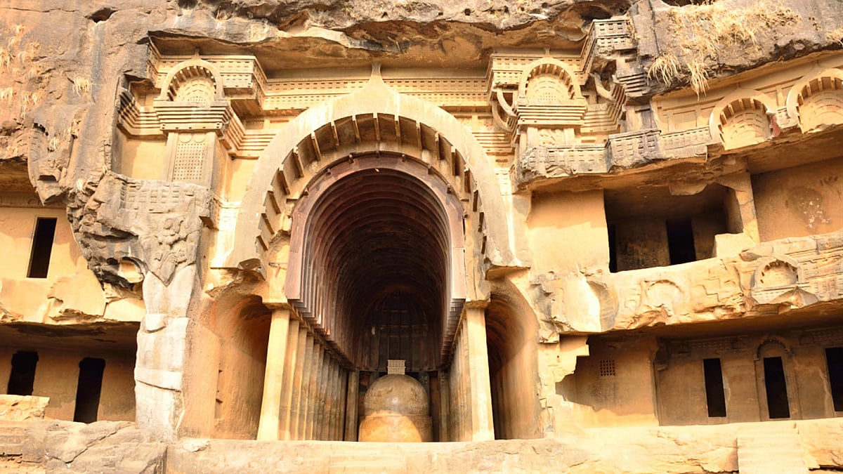Bhaje Caves : पुणे परिसर दर्शन : भाजे लेणी | Sakal