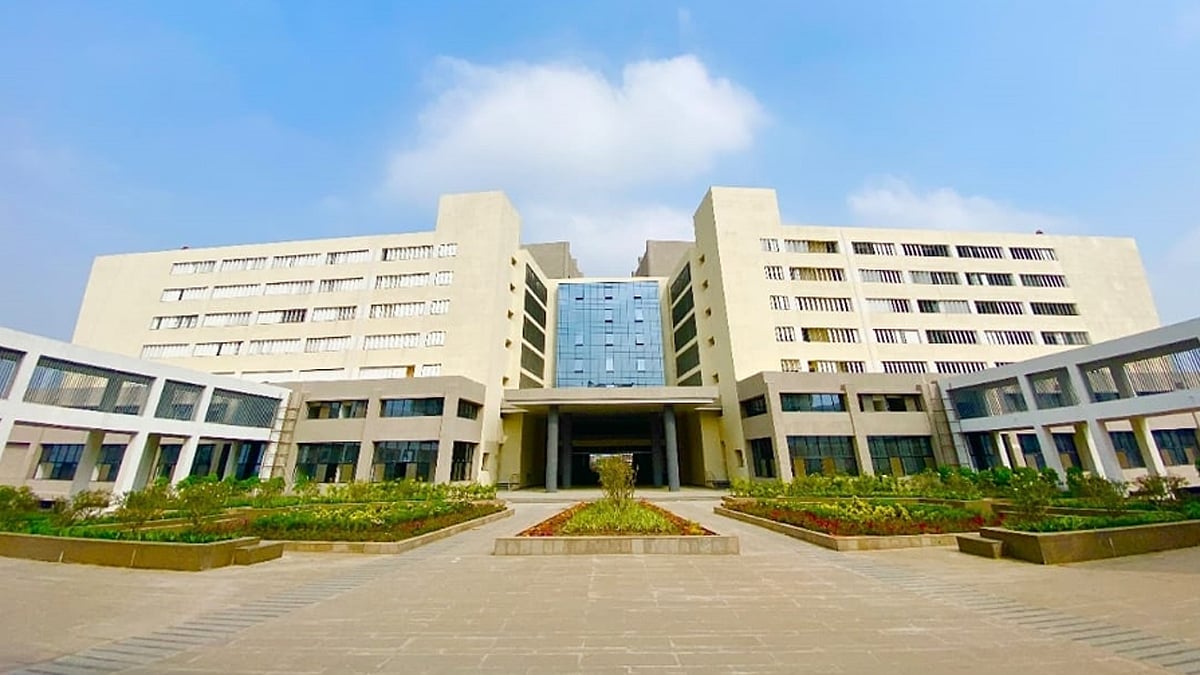 Baramati : शासकीय वैद्यकीय महाविद्यालयाचे पुण्यश्लोक अहिल्यादेवी होळकर ...