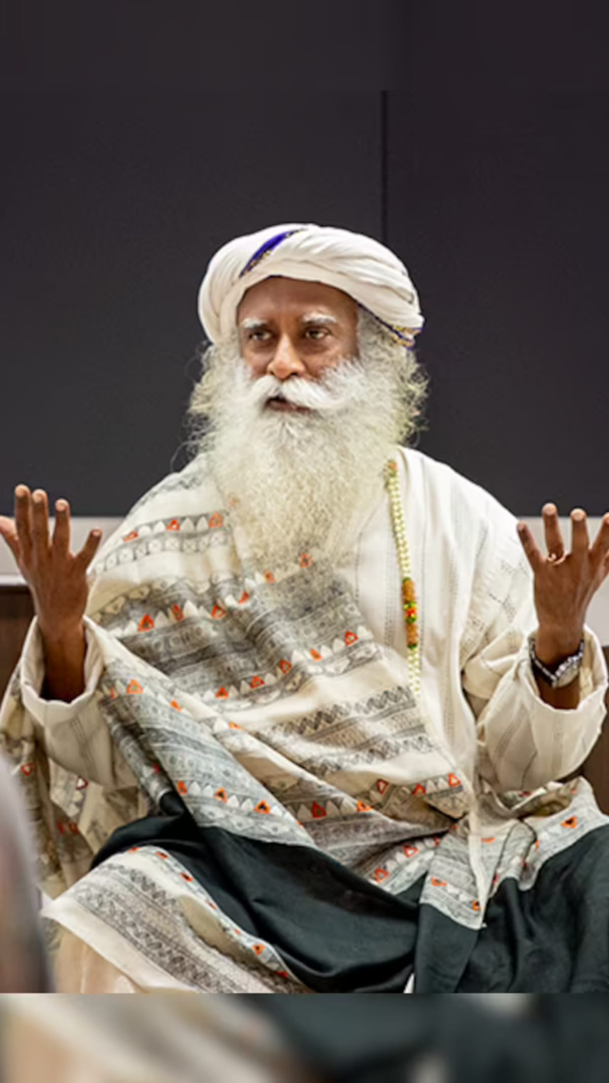 Sadhguru Health Tips : सकाळी हे दोन पदार्थ खाऊन 'सद्गुरु' राहतात दिवसभर ...