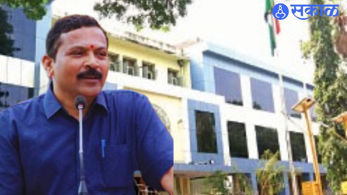 Solapur : वर्गात मोबाईल वापर आणि तंबाखू सेवन केल्यास दोनशे रुपयांचा दंड ...