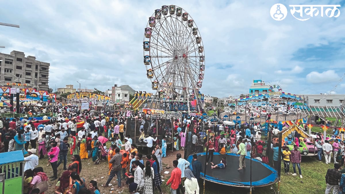 Nagoba Dev Yatra : सव्वा लाख नागोबा देवाच्या दर्शनाला; यात्रेत लाखों ...