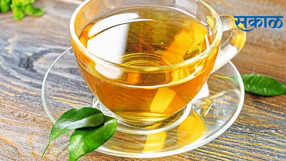 हेल्थ टिप्स: आरोग्य उत्तम राखण्यासाठी समतोल आहार खूप गरजेचा | Sakal