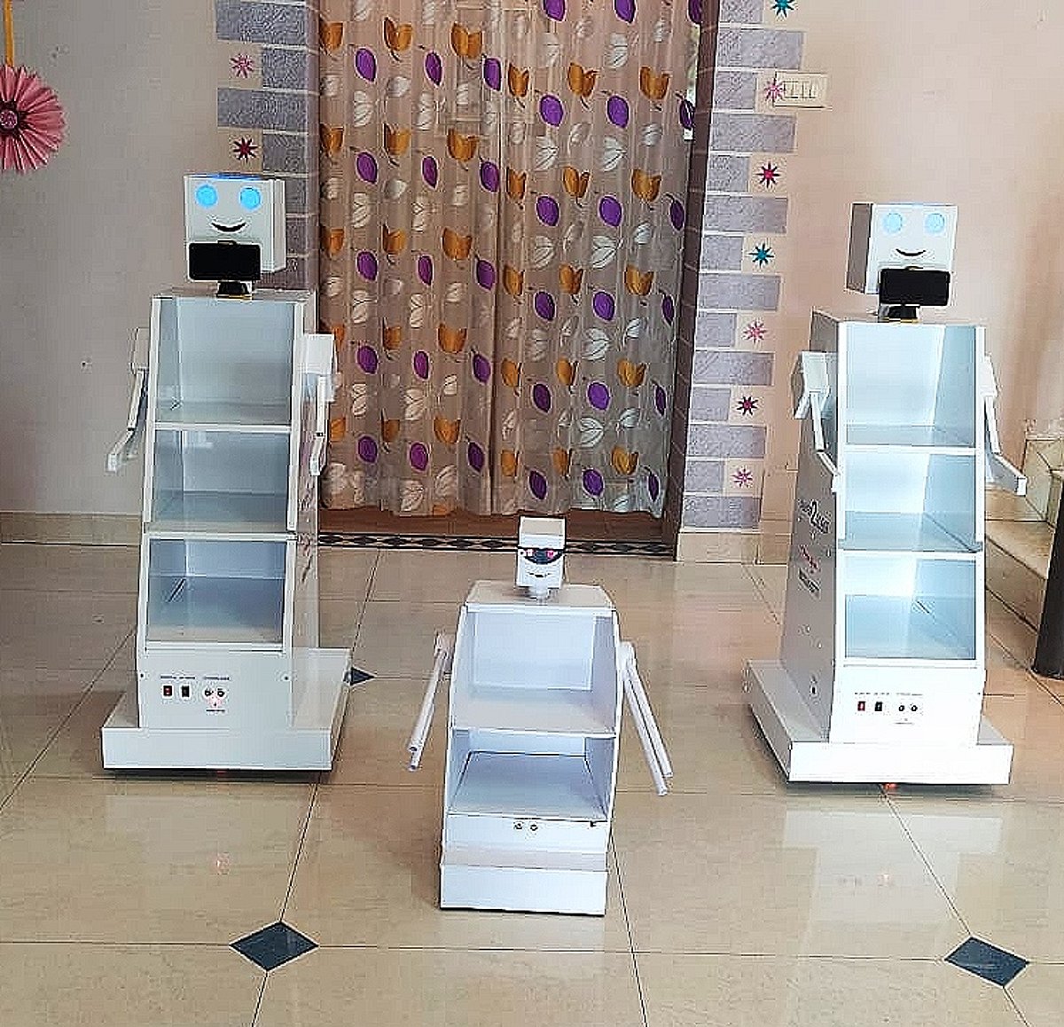 हॉस्पिटल रोबोटची कोरोना उपचारात महत्वाची भुमीका कशी? ते वाचा | Sakal