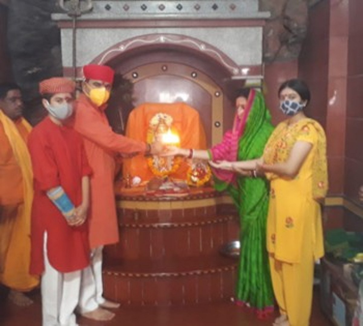 33 कुळांची कुलदैवत आई पेडकाईदेवी मंदिर भक्तांसाठी खुले | Sakal